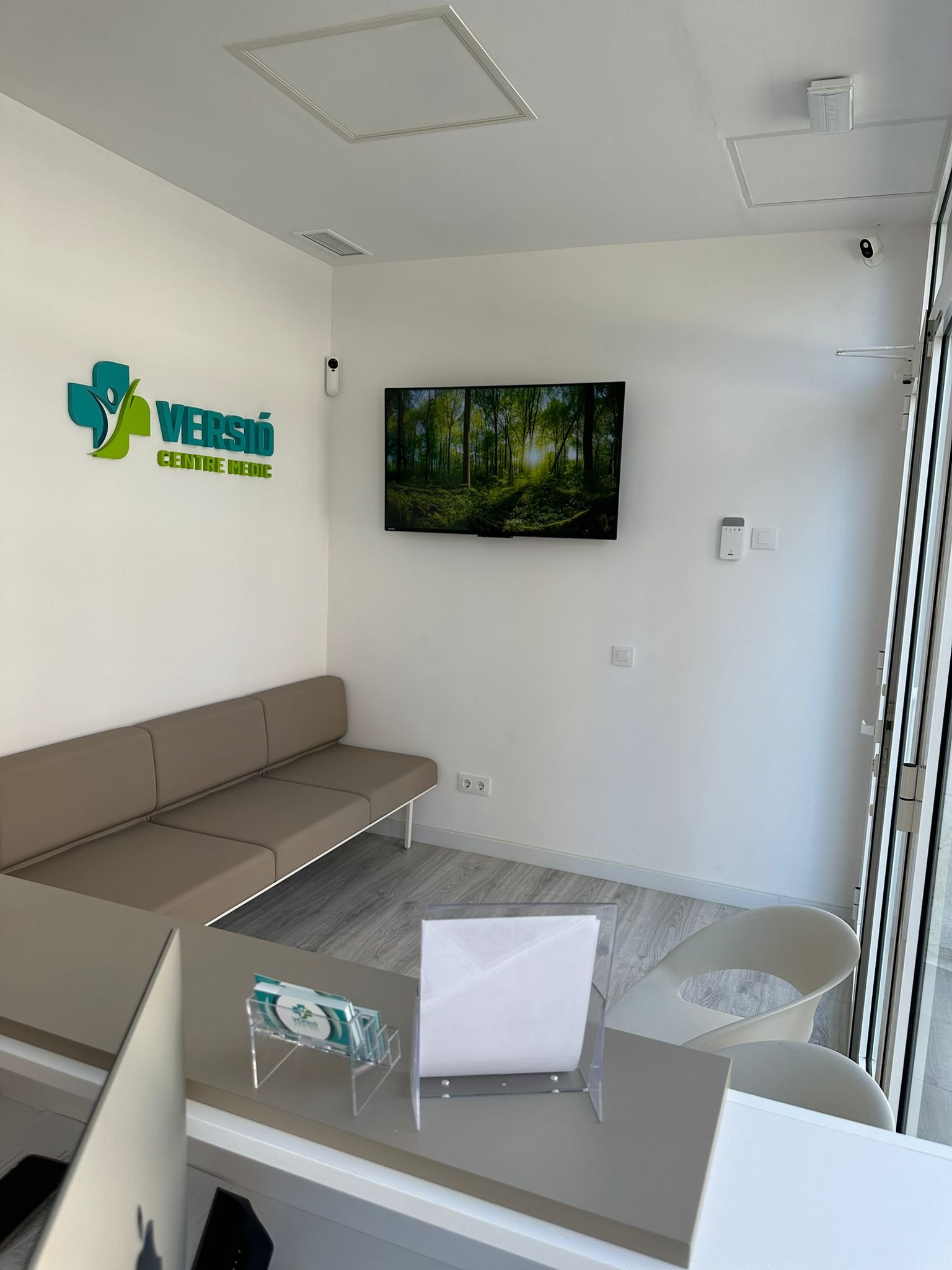Versió | Centro médico en Montgat